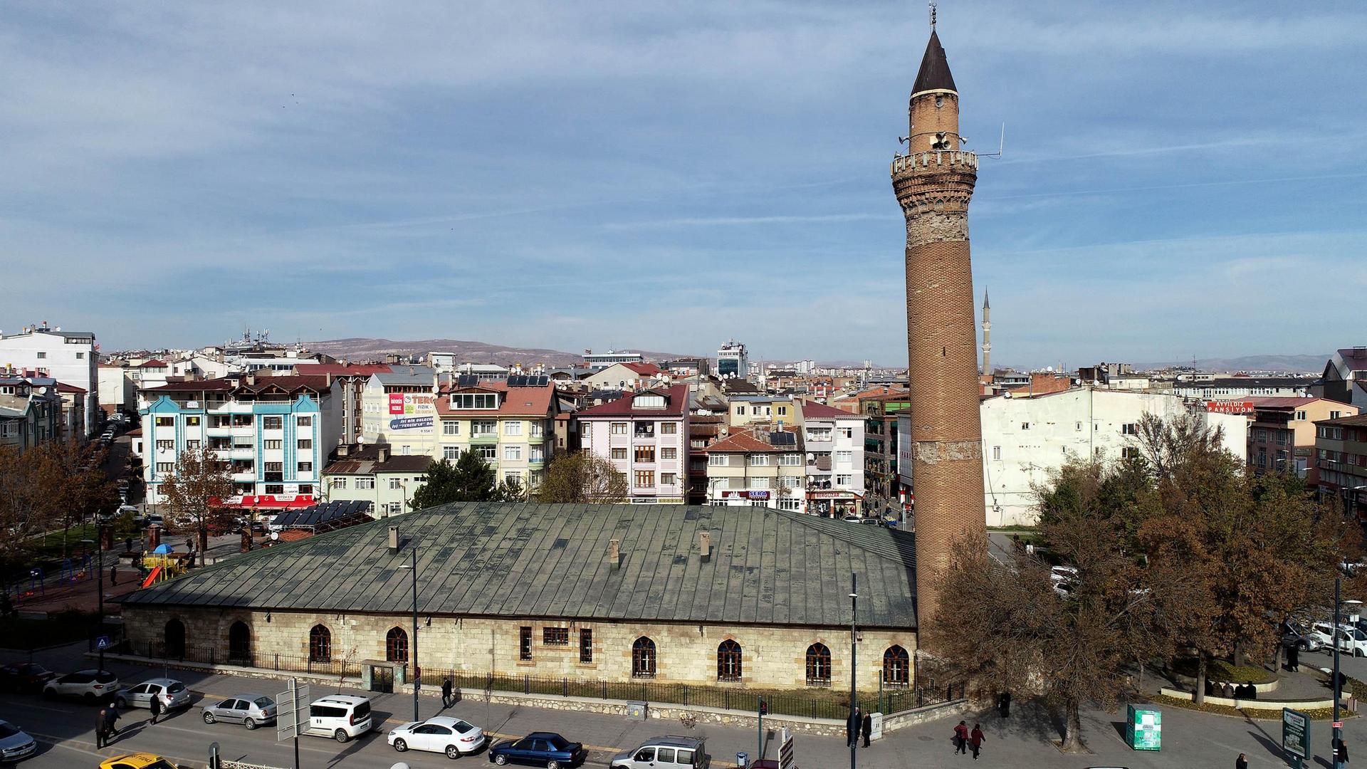 Sivas Grand Mosque – Sivas Ulu Camii | IRCICA